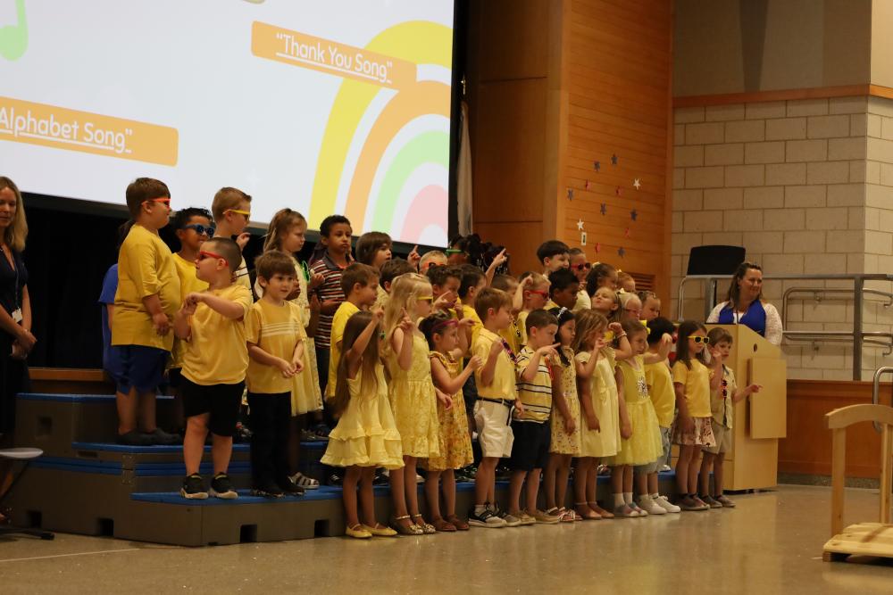Wareham preschoolers get a sunny graduation sendoff | Wareham